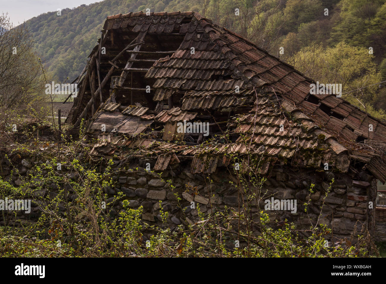 rotten roof top of old house Stock Photo - Alamy