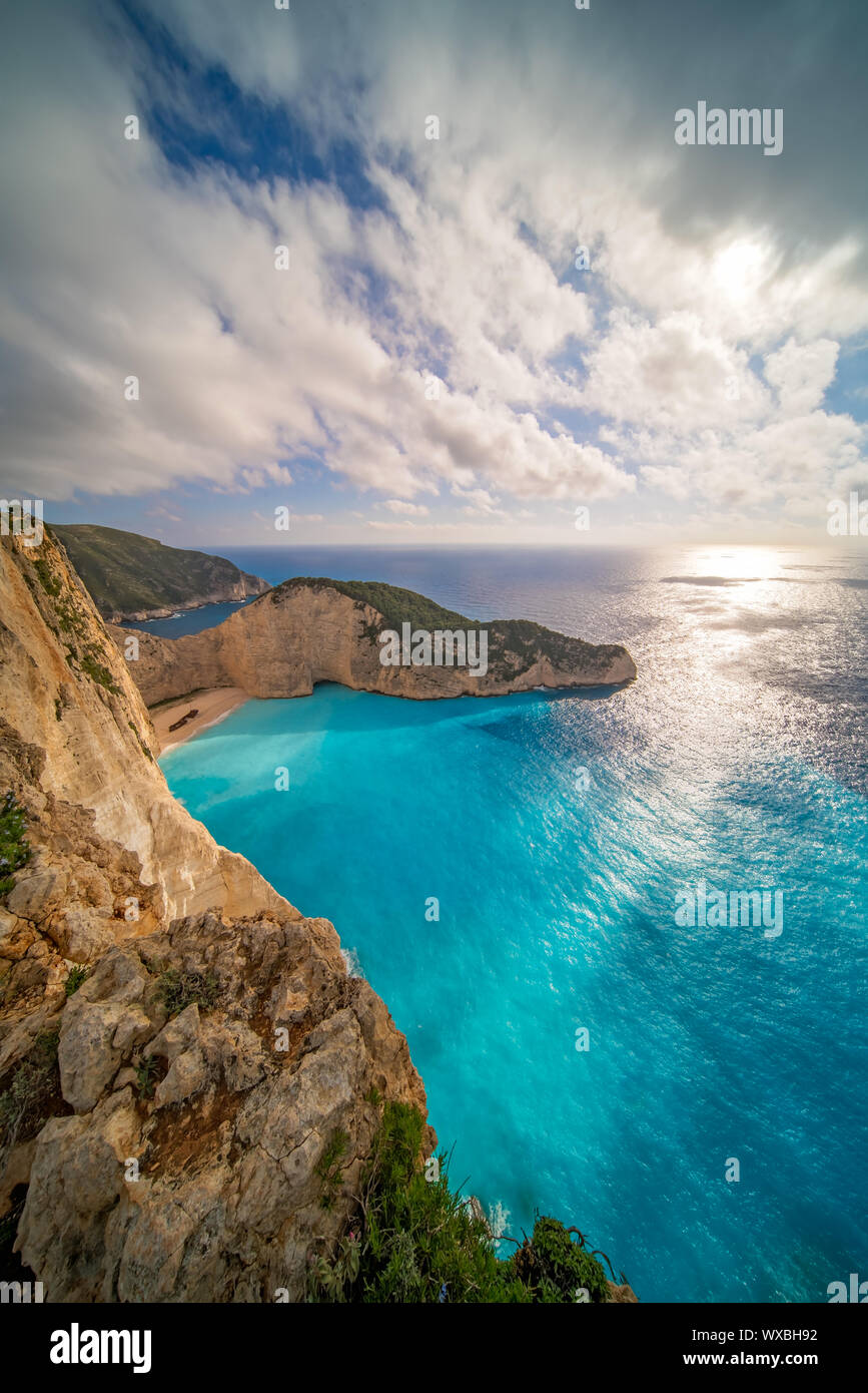 Stunning view of the cliffs in Shipwreck Cove Stock Photo - Alamy