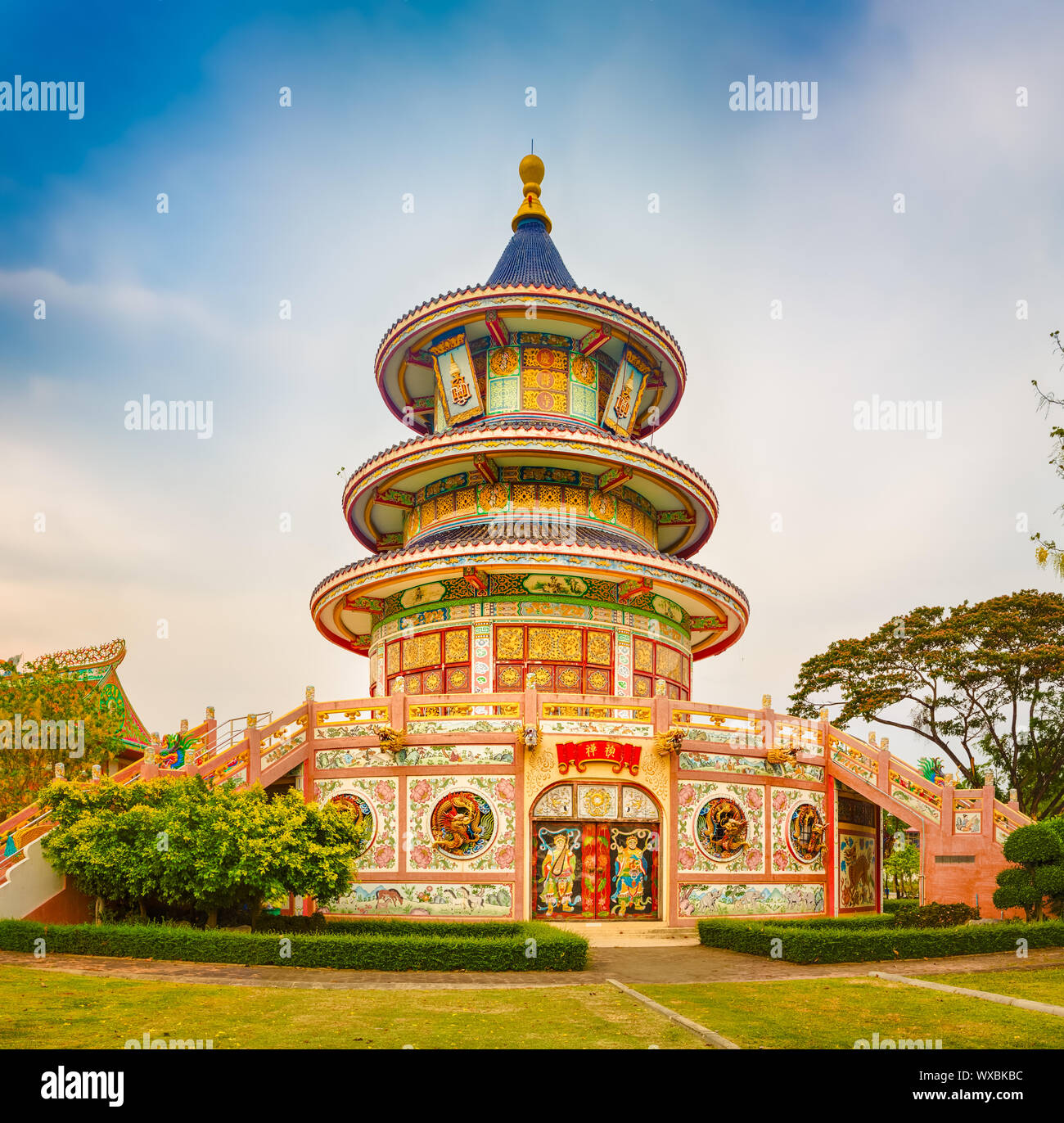 Wat Thaworn Wararam in Kanchanaburi, Thailand. Panorama Stock Photo - Alamy