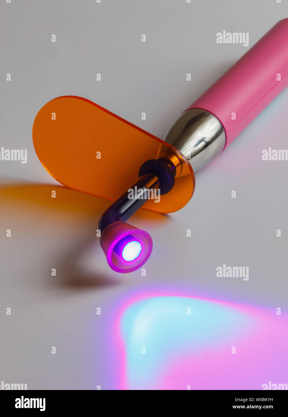 Dental Ultraviolet Curing Light Tool With Orange UV light blocking ...