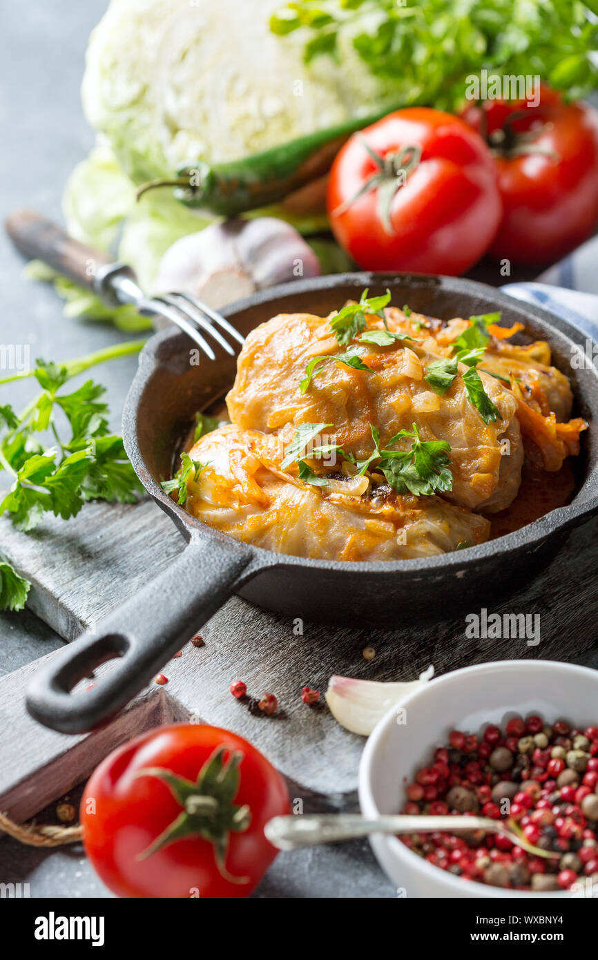 Russian traditional food frying hi-res stock photography and images - Alamy