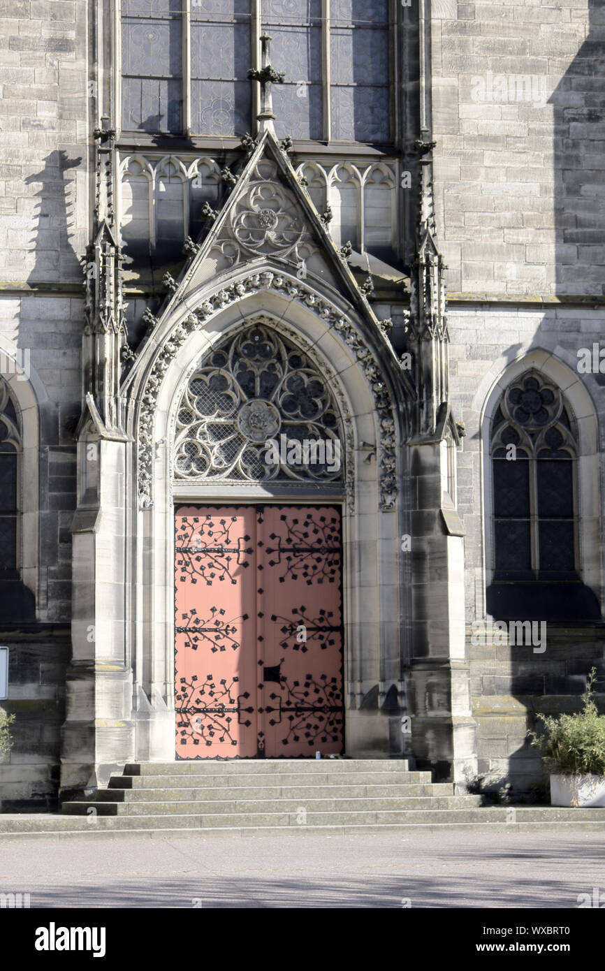 Semi circular pediment hi-res stock photography and images - Alamy