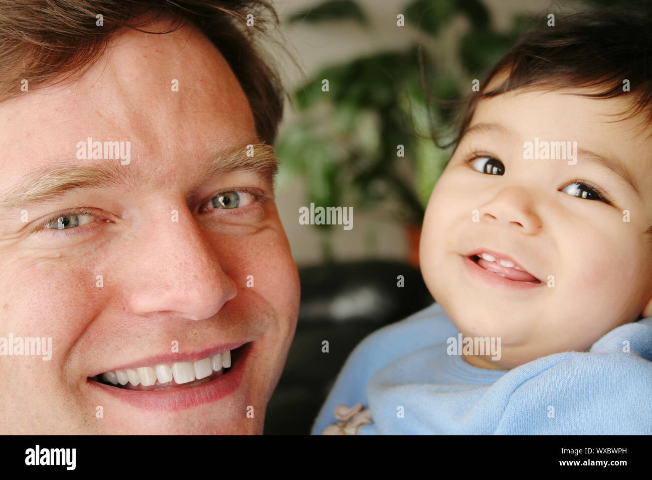 Father biracial infant son hi-res stock photography and images - Alamy