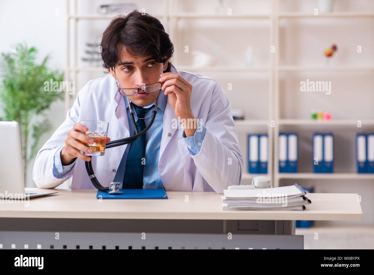 Doctor whiskey hi-res stock photography and images - Alamy