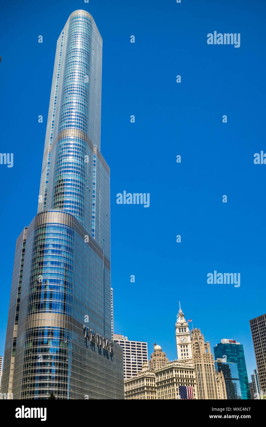 How to build a skyscraper hi-res stock photography and images - Alamy