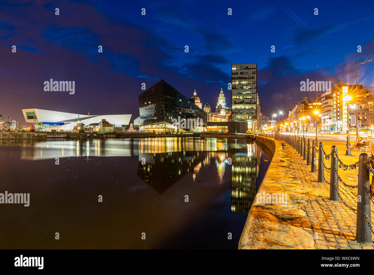 Dock head hi-res stock photography and images - Alamy