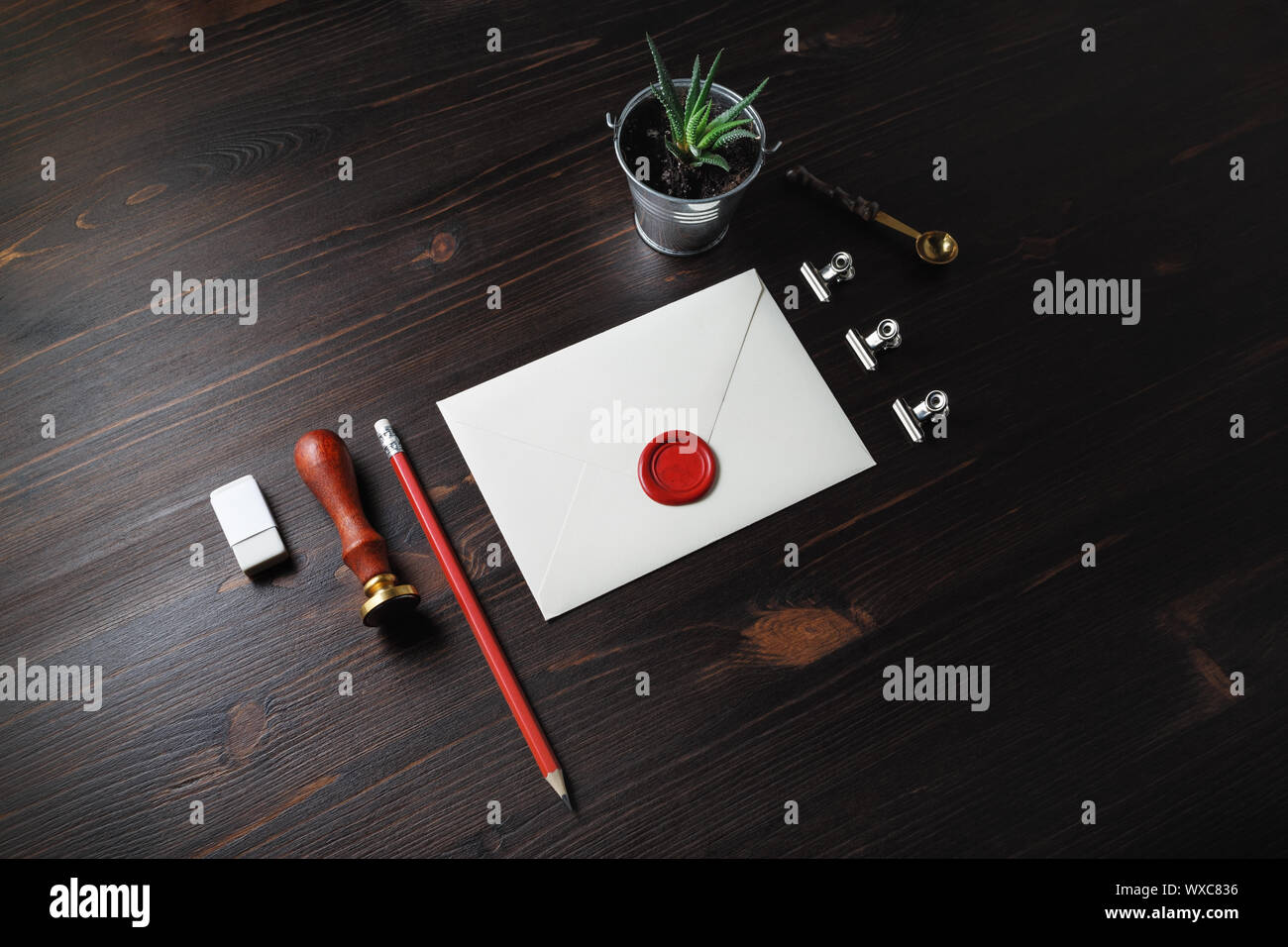 Vintage stationery set Stock Photo - Alamy