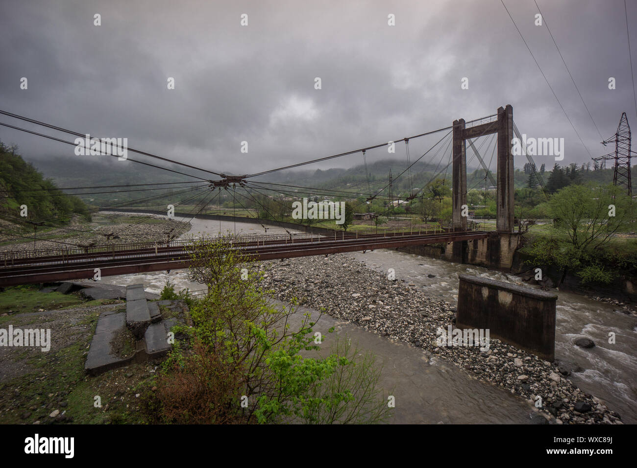 Rotten bridge hi-res stock photography and images - Alamy