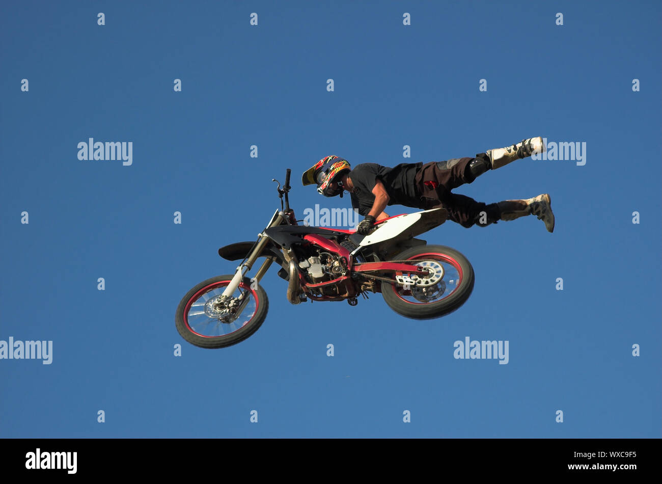 Freestyle moto x rider hi-res stock photography and images - Alamy