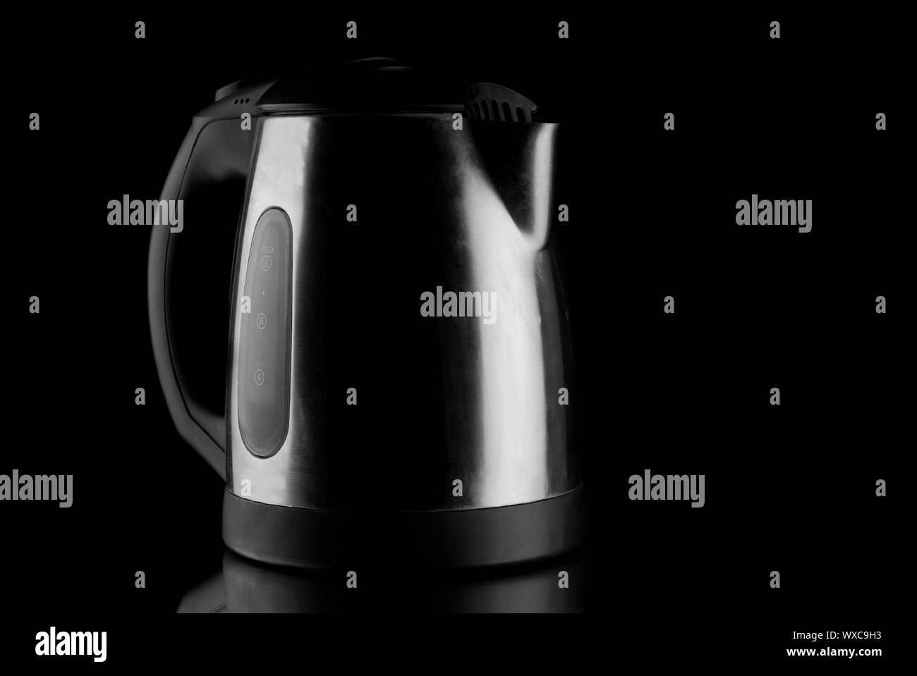 Electric kettle tea brew hi-res stock photography and images - Alamy