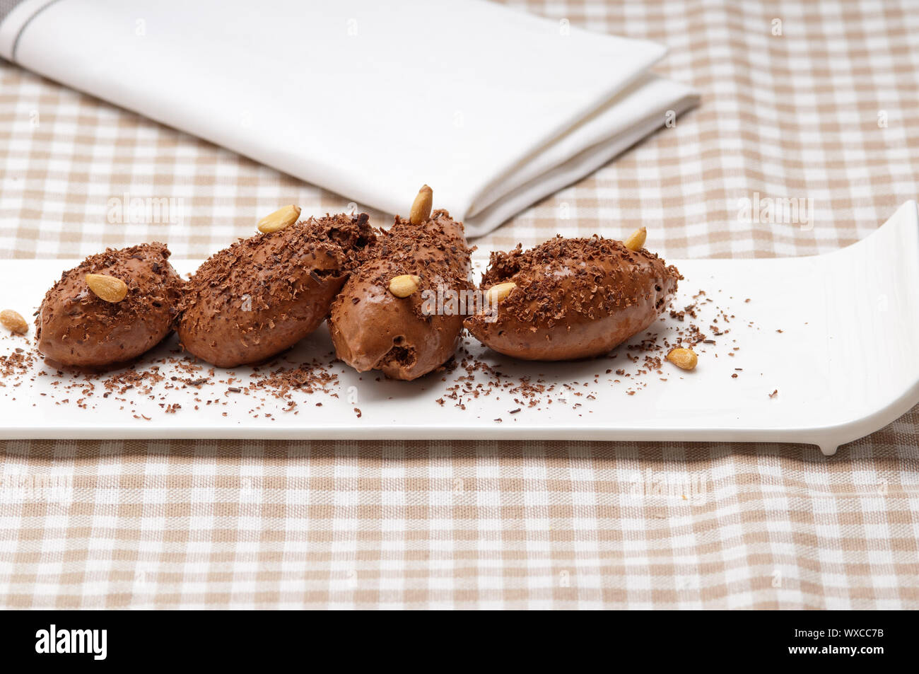 fresh home made chocolate mousse quenelle dessert Stock Photo - Alamy