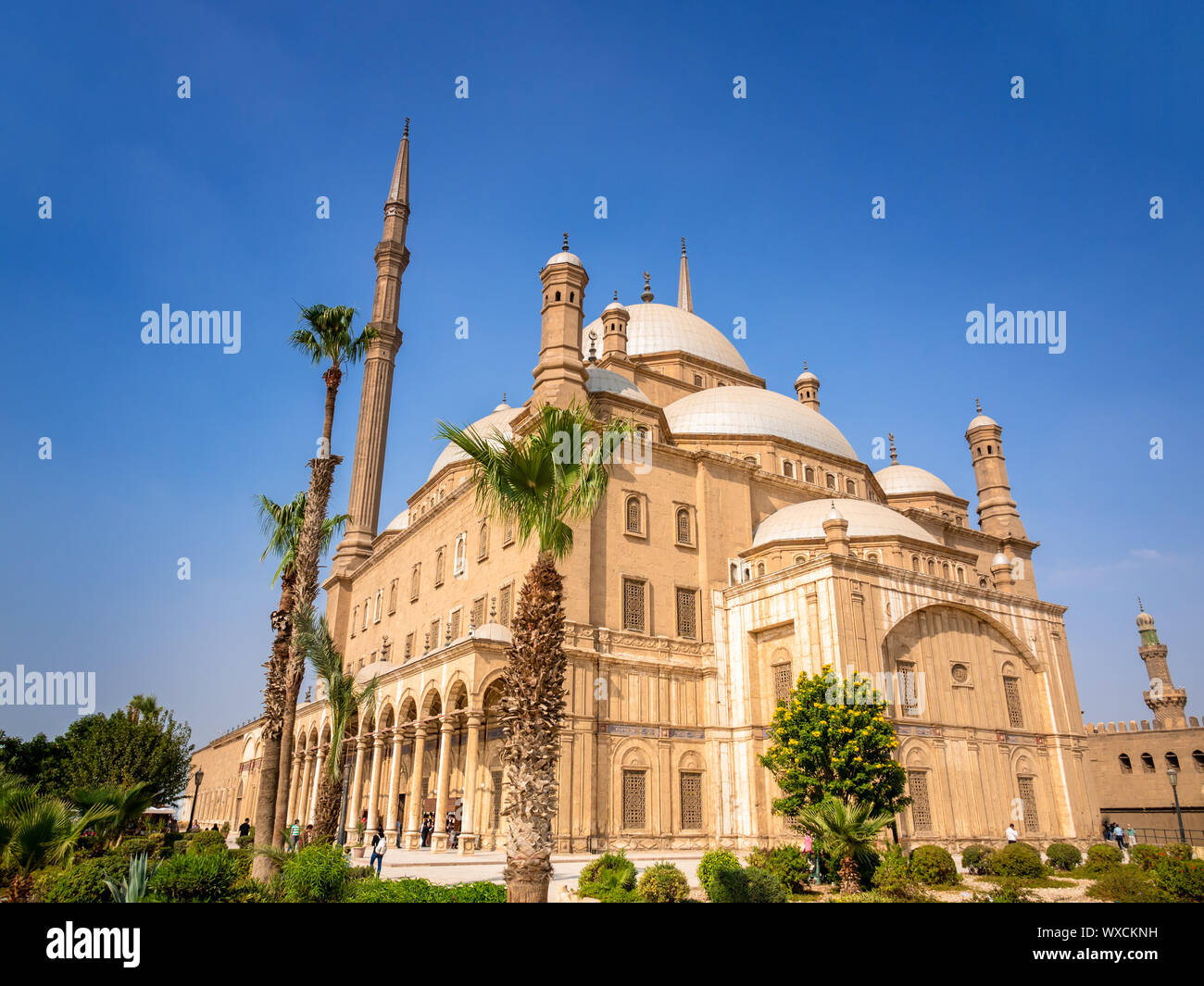 Travel mosque hi-res stock photography and images - Alamy