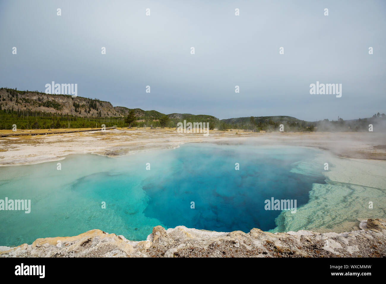 Yellowstone na hi-res stock photography and images - Alamy