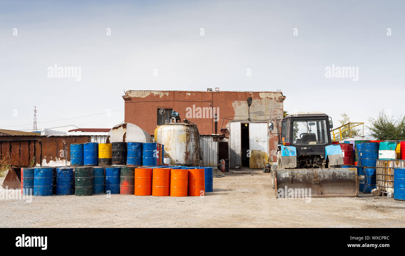 Stacking barrels hi-res stock photography and images - Alamy