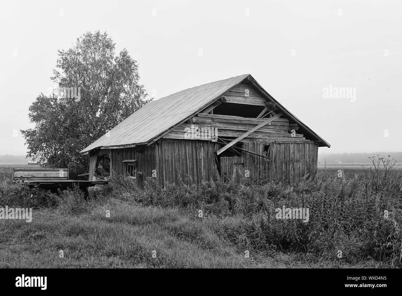 Old rusty house Black and White Stock Photos & Images - Alamy
