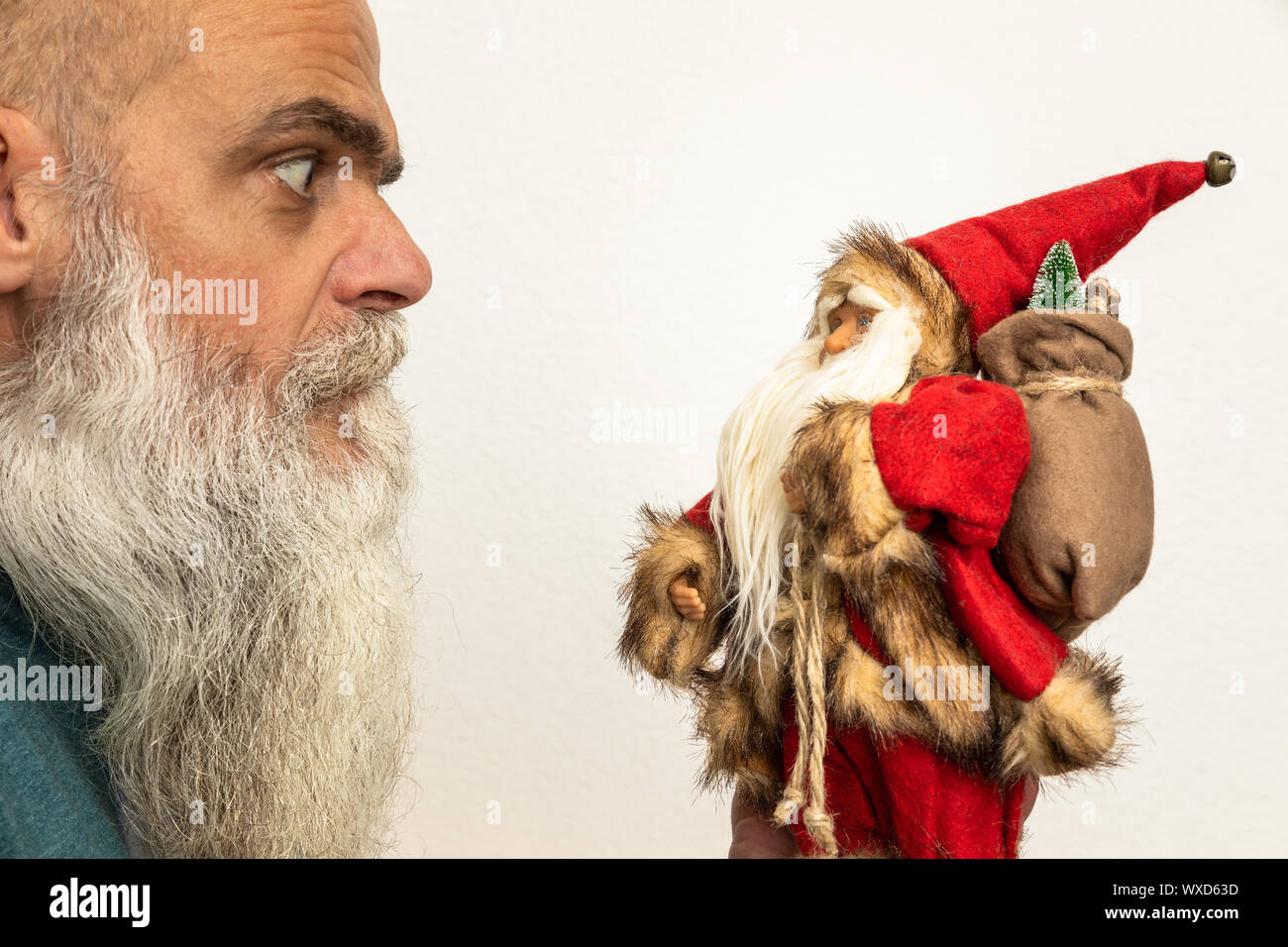 Man puppet hi-res stock photography and images - Alamy