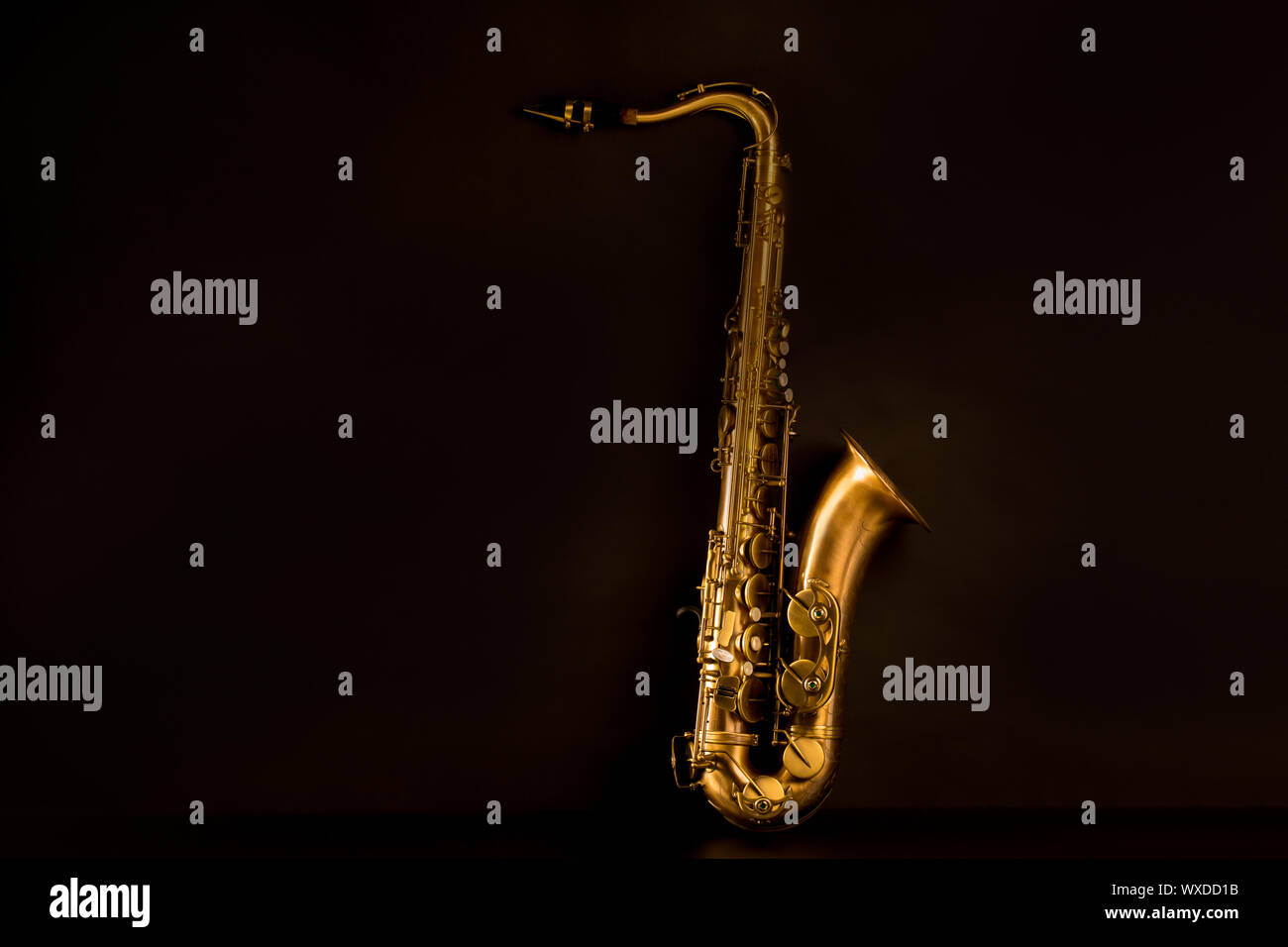 Tenor Saxophone High Resolution Stock Photography and Images - Alamy