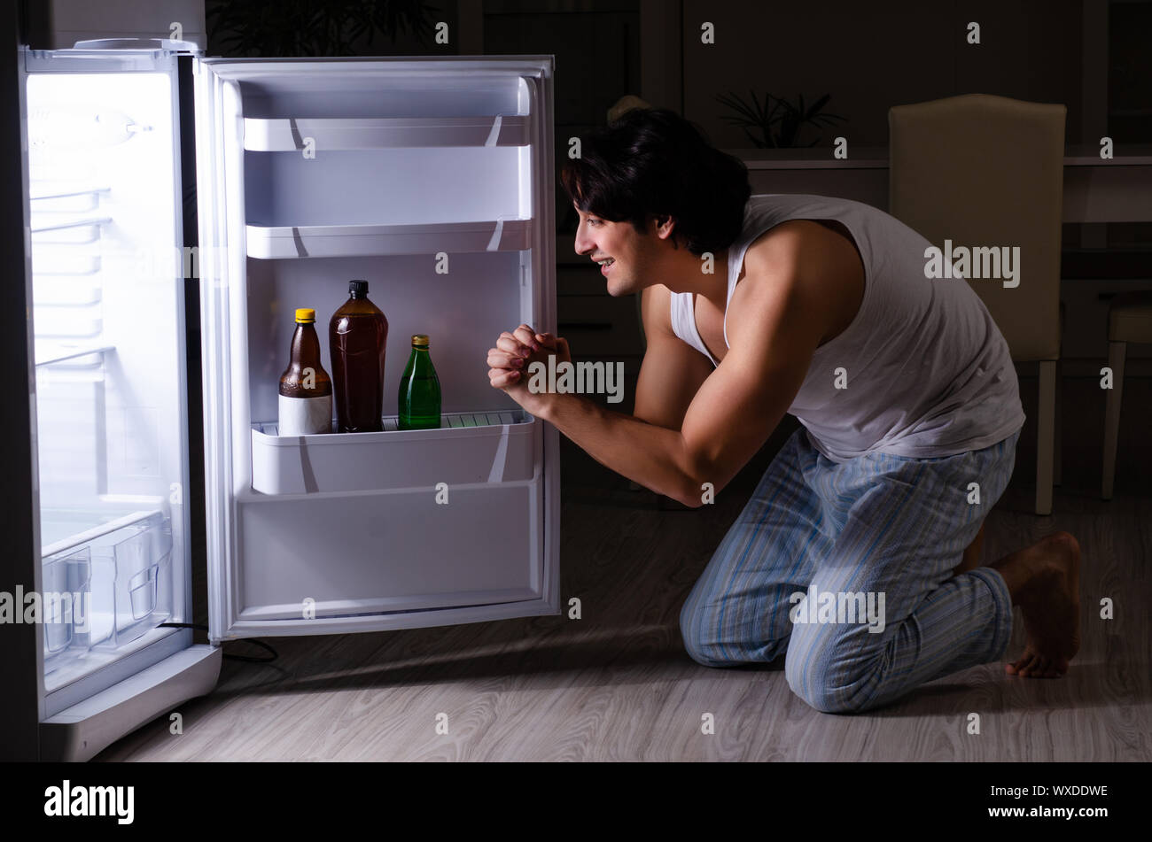 Fridge poor hi-res stock photography and images - Alamy