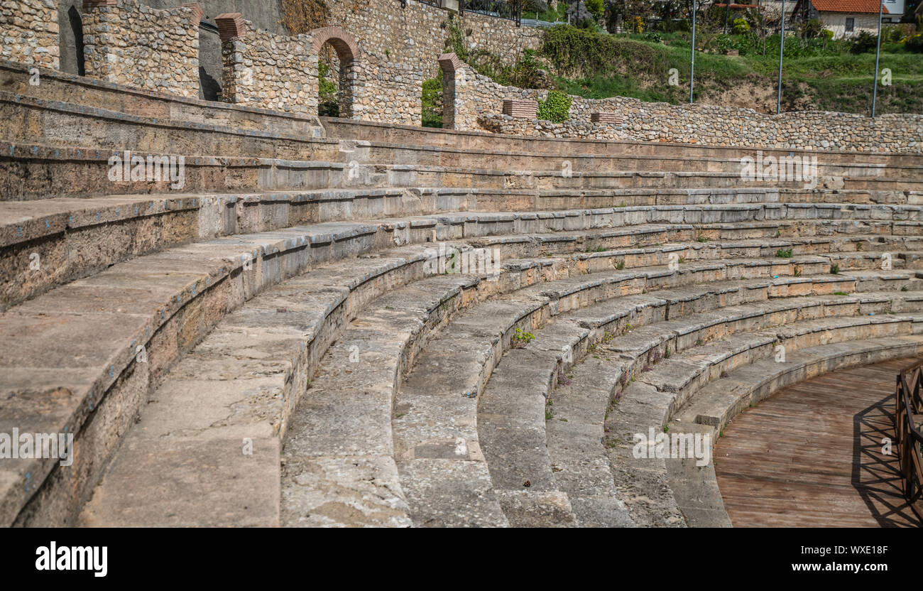 Ancient greek theatre ohrid hi-res stock photography and images - Alamy