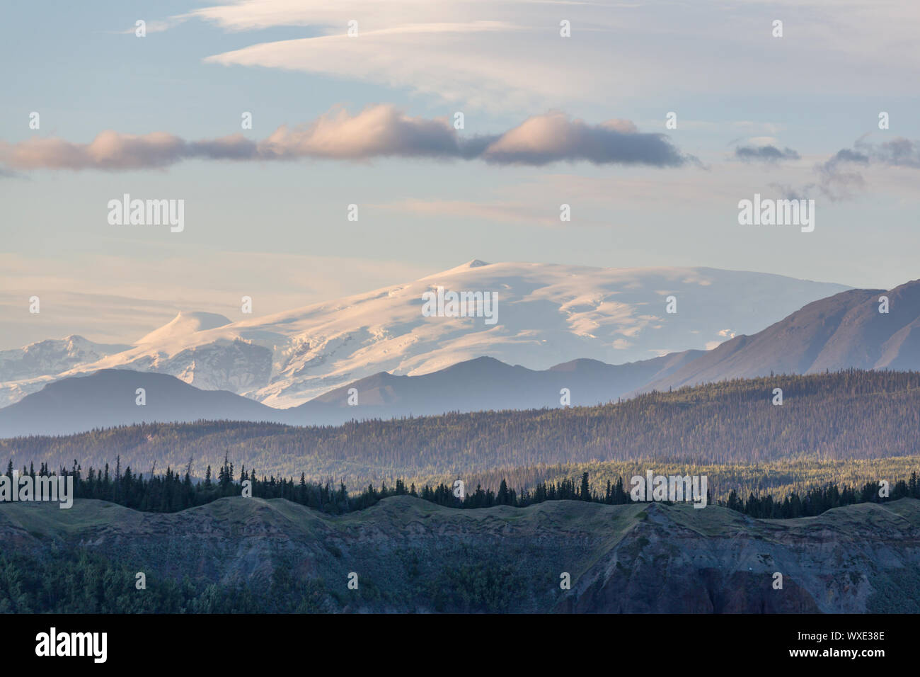 Snow alaska n hi-res stock photography and images - Alamy