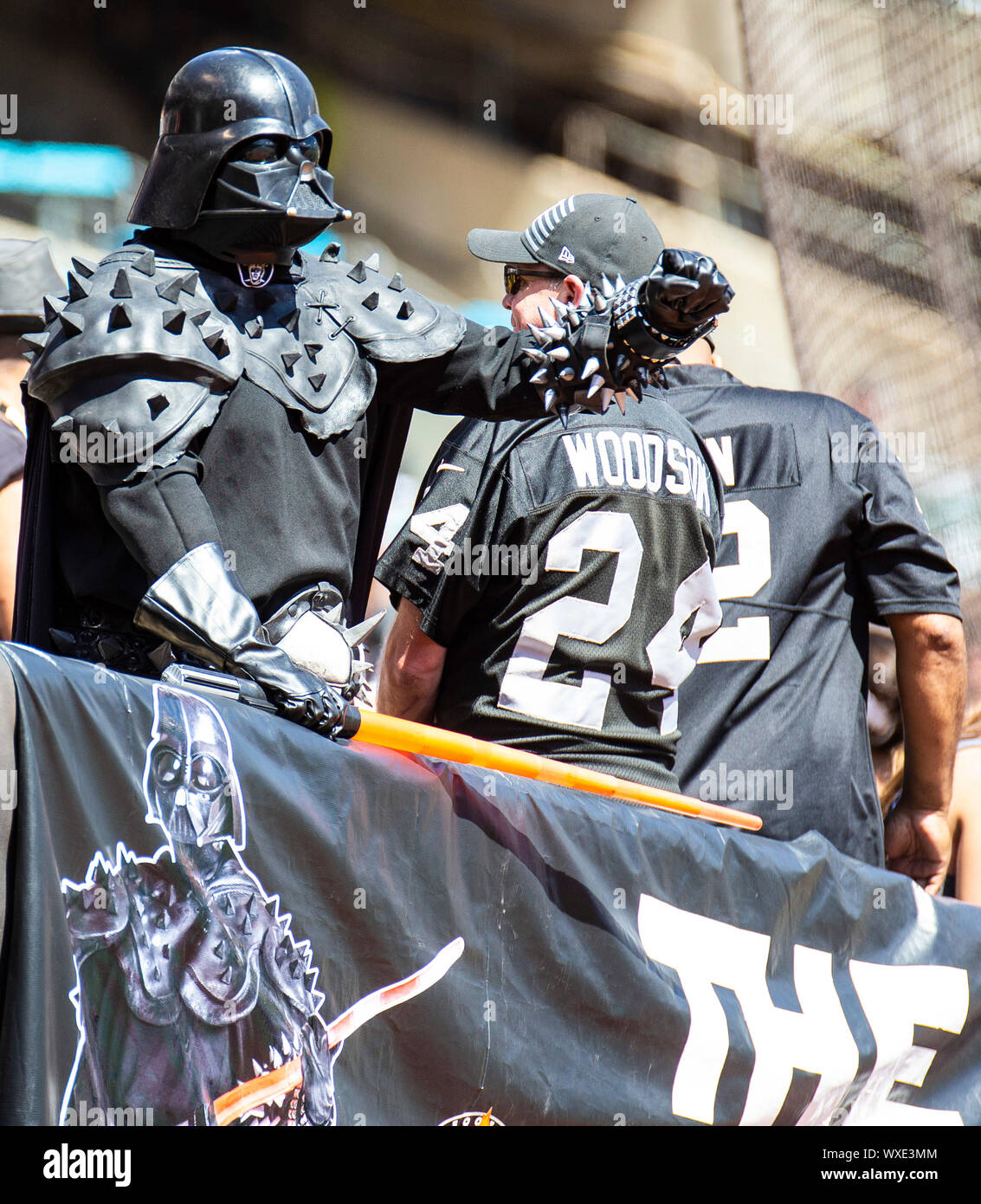 Raiders Black Hole Darth Raider