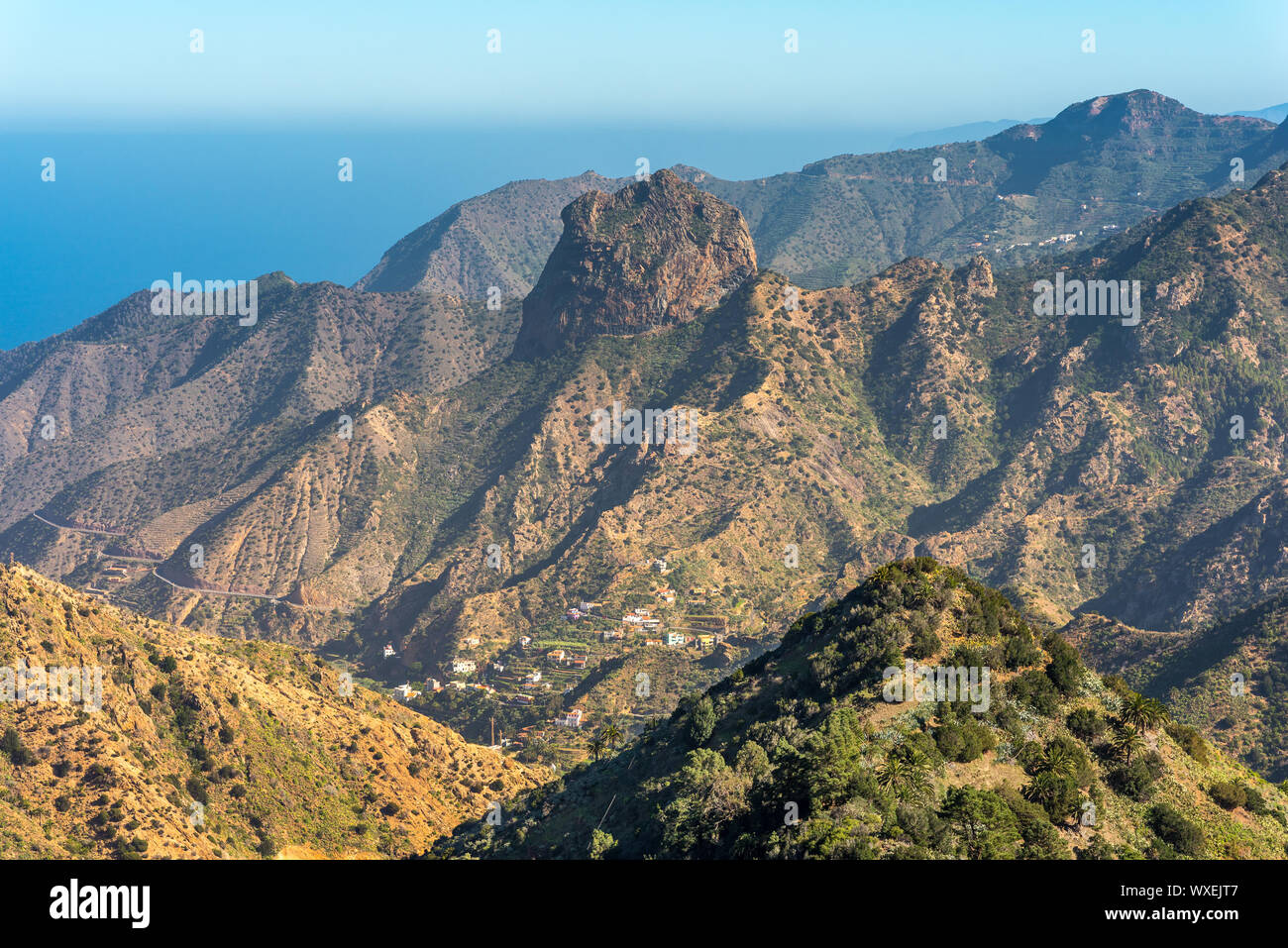 Volcanic plug hi-res stock photography and images - Alamy