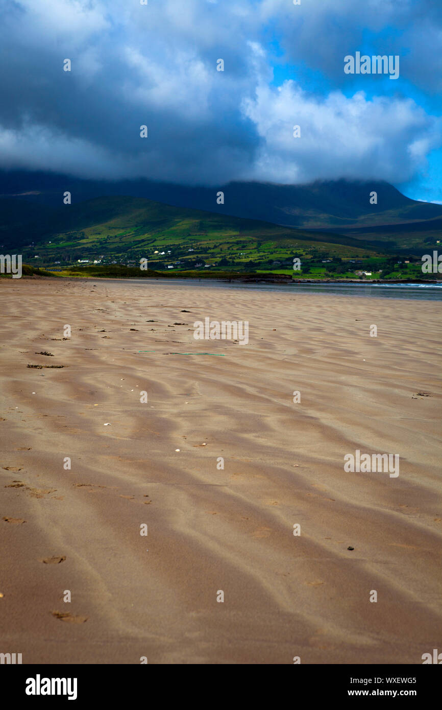 Sand ripples on Fermoyle Beach, on the Dingle Peninsula, Ireland Stock ...