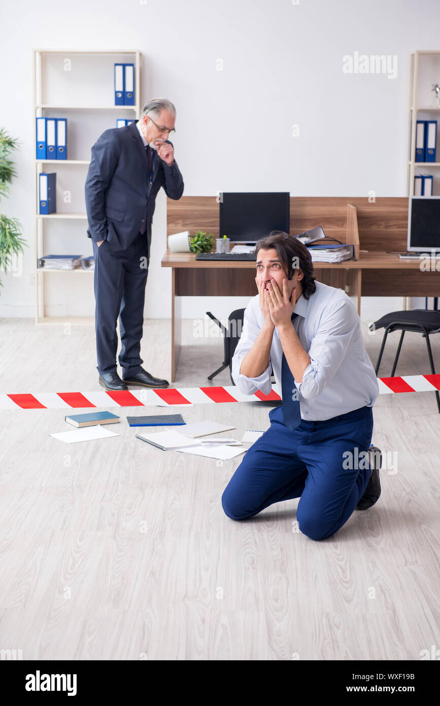 Forensic agent hi-res stock photography and images - Alamy