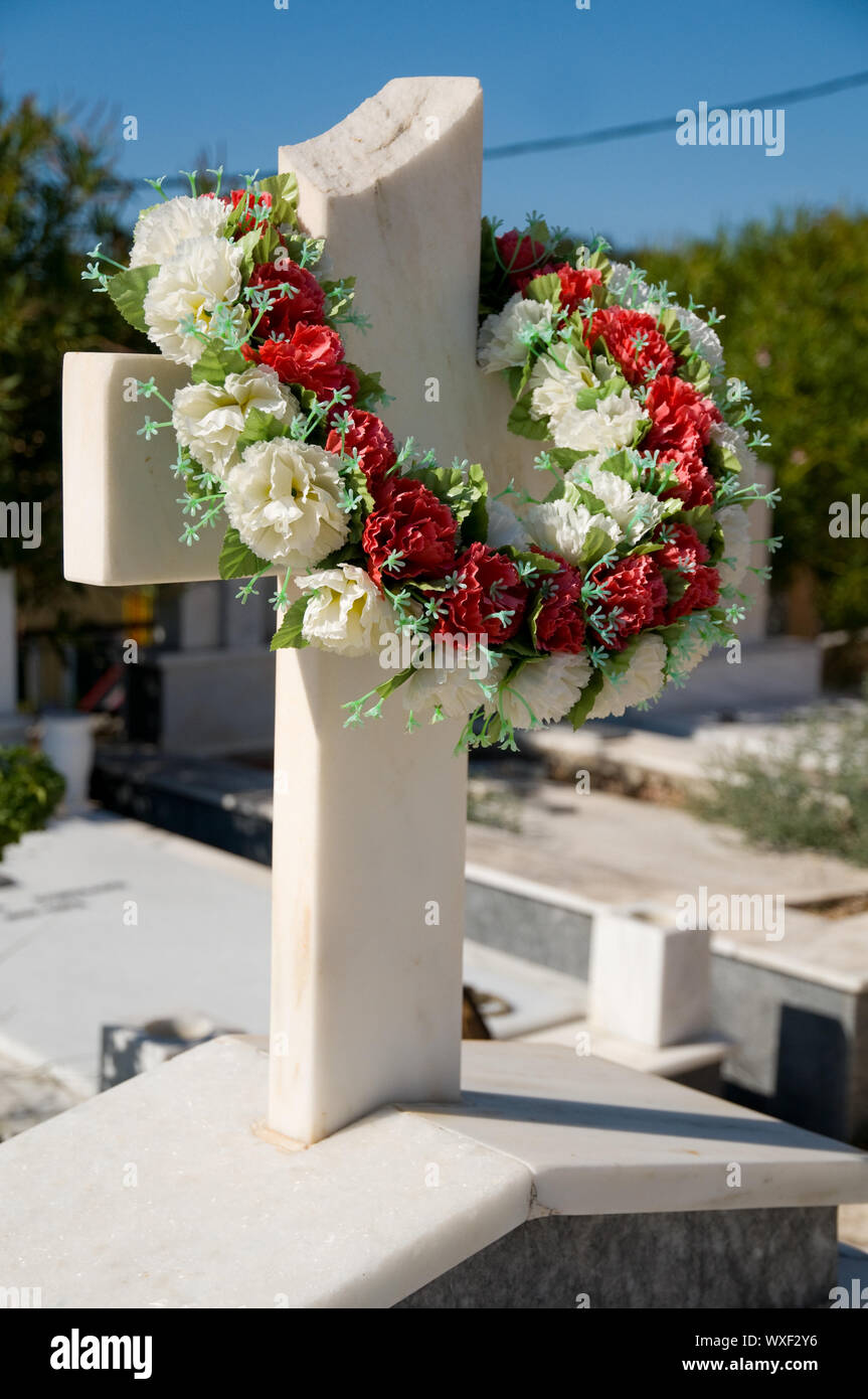 Marble cross in Greece at the cemetery Stock Photo - Alamy