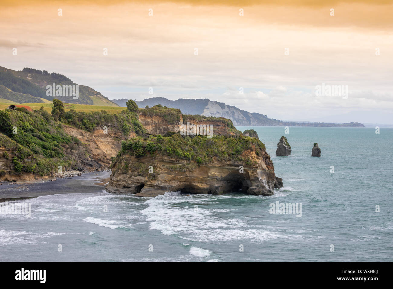 Taranaki landscape taranaki landscape hi-res stock photography and ...