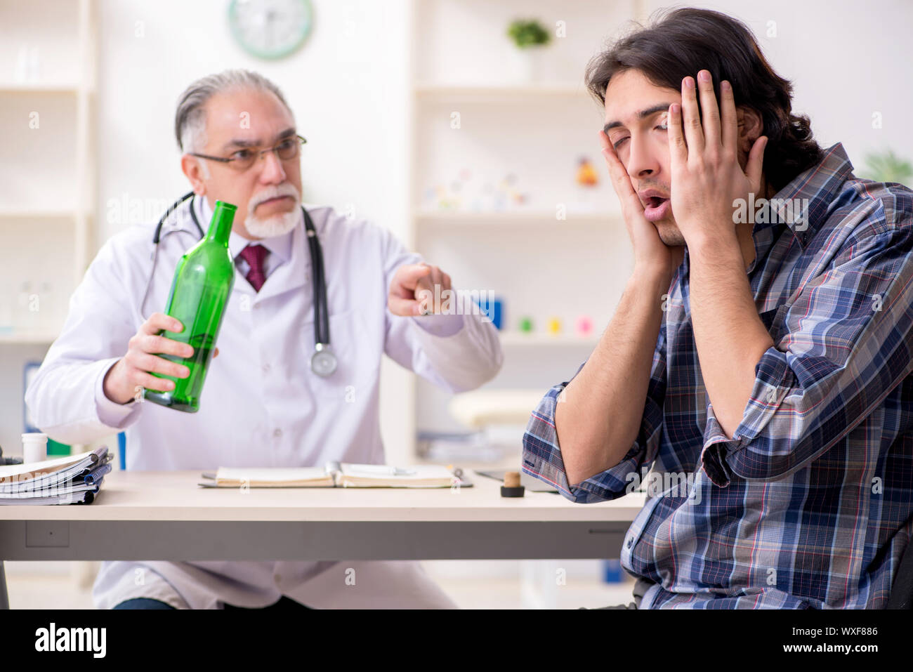 Alcohol addiction clinic hi-res stock photography and images - Alamy
