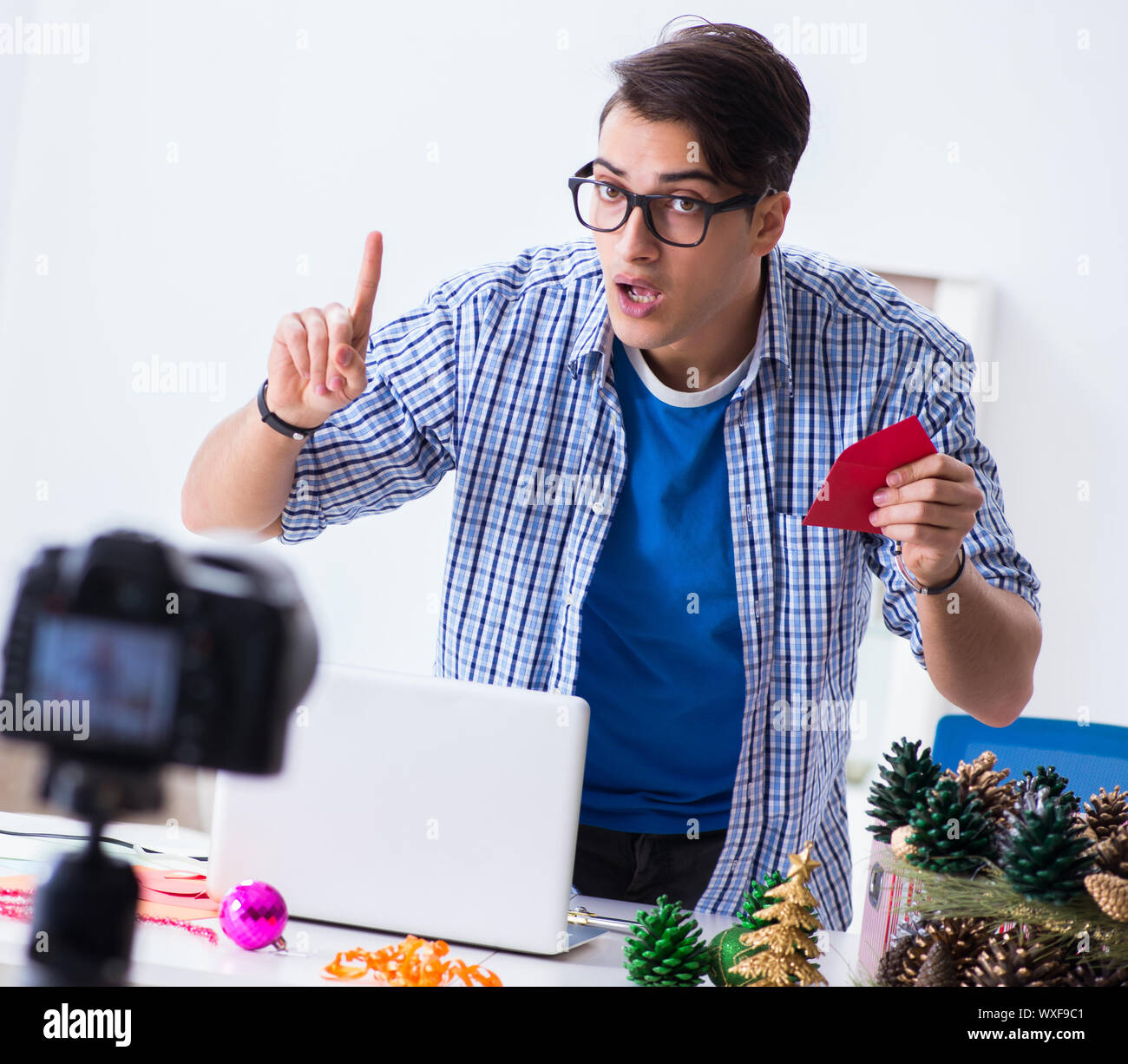 Recording vide hi-res stock photography and images - Alamy