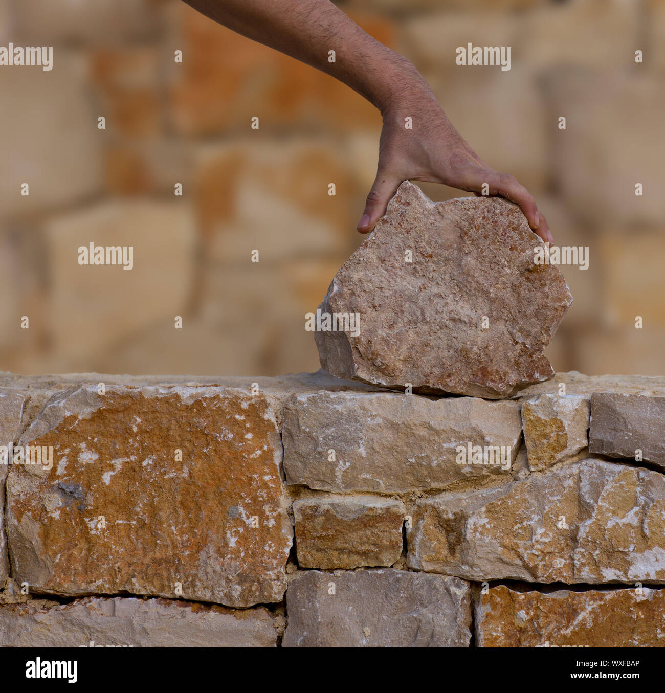 Hand cut stone for wall hi-res stock photography and images - Alamy