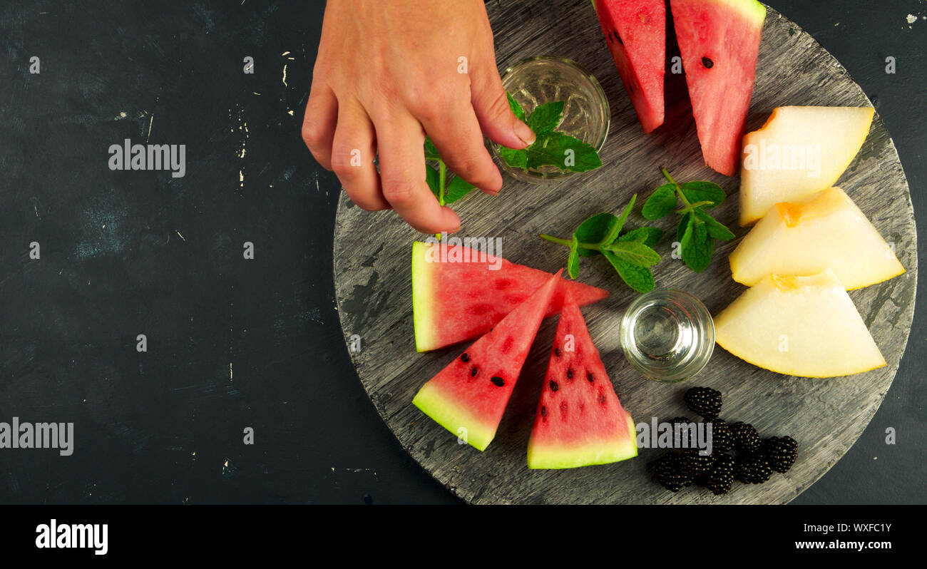 Melon chunks hi-res stock photography and images - Alamy