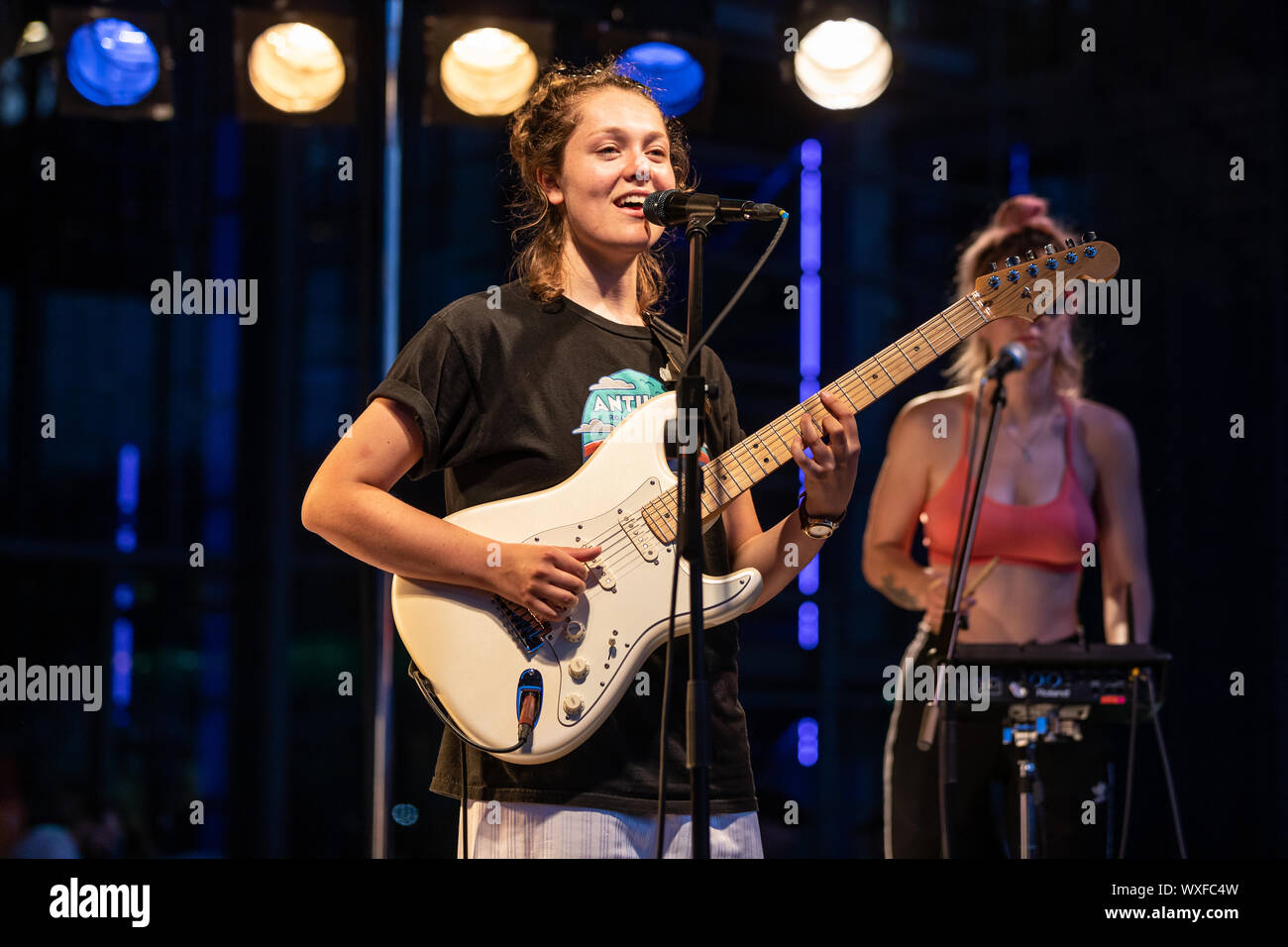 Polly money hi-res stock photography and images - Alamy