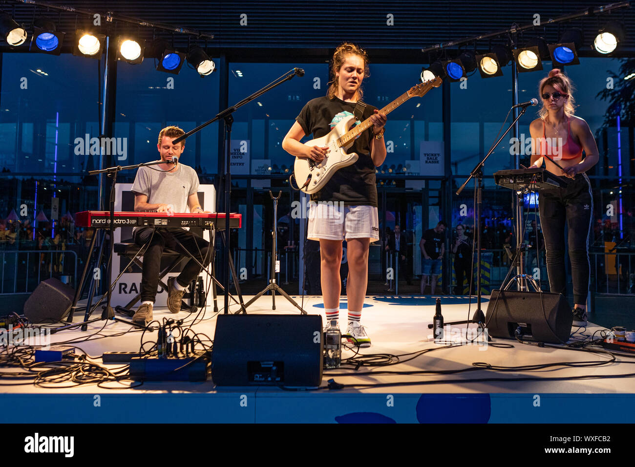 Polly money hi-res stock photography and images - Alamy