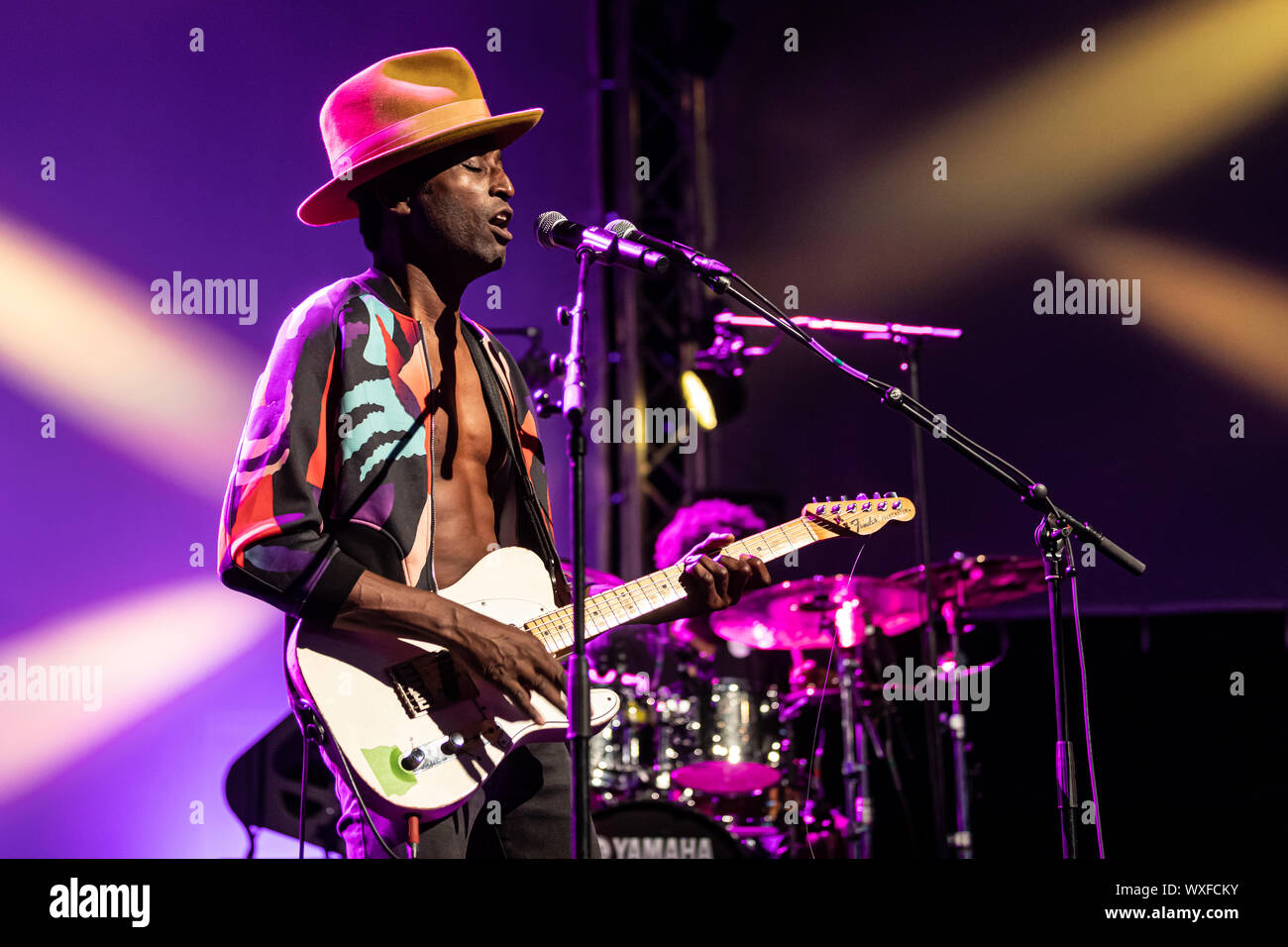Keziah jones hi-res stock photography and images - Alamy