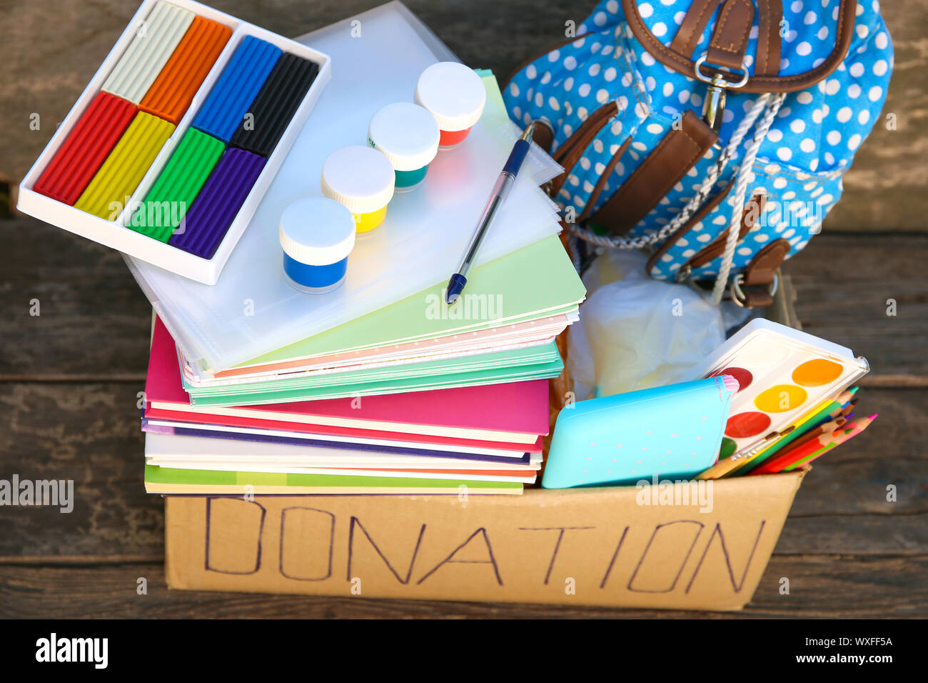 School goods set hi-res stock photography and images - Alamy