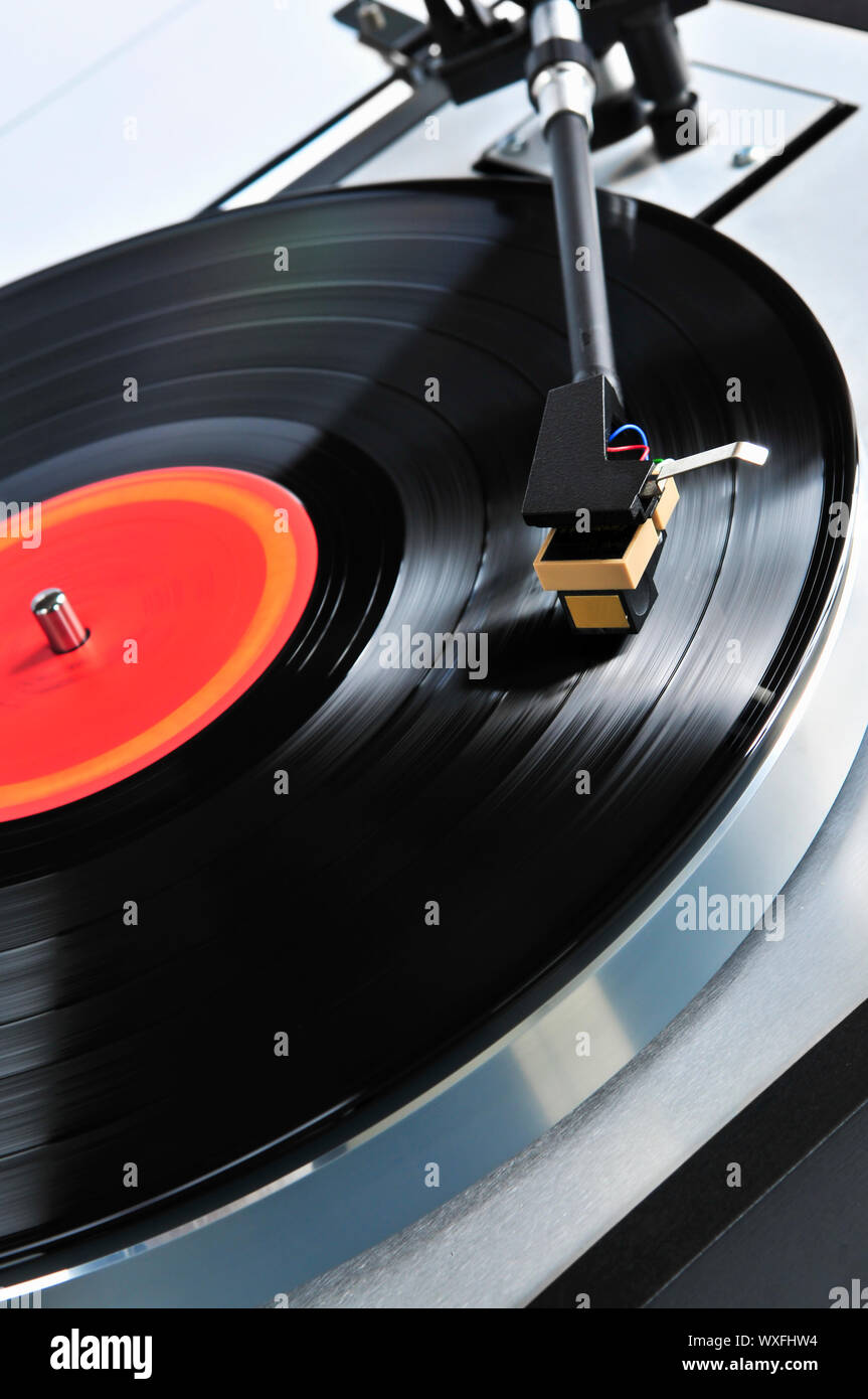 Grooves on vinyl gramophone record hi-res stock photography and images ...