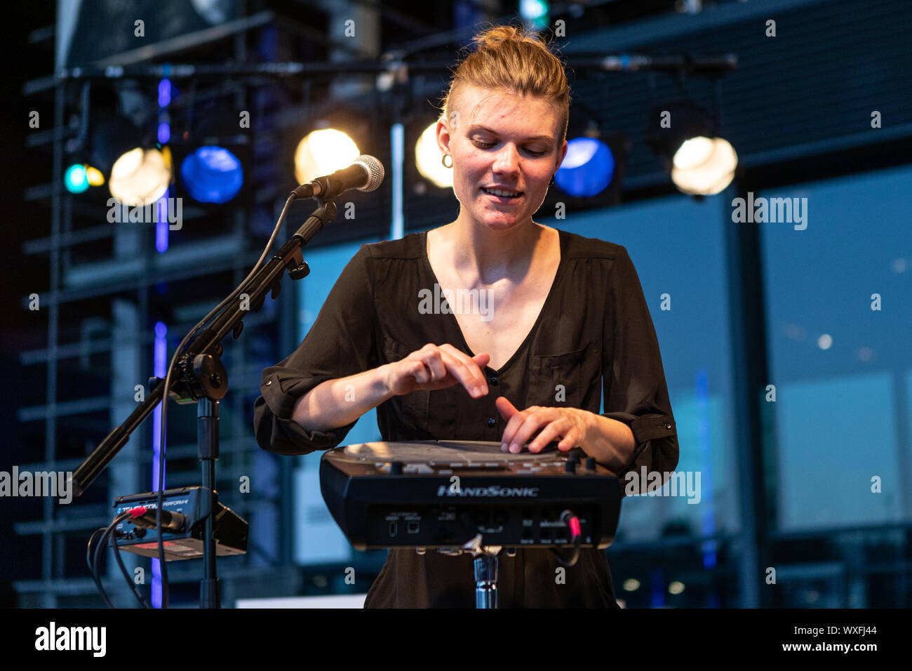 Laura fink hi-res stock photography and images - Alamy