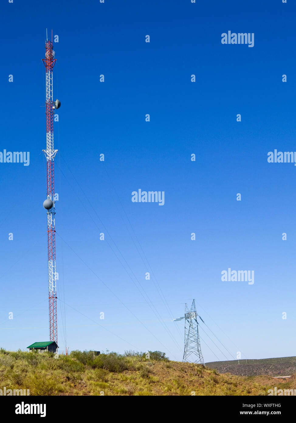 Cell tower cables hi-res stock photography and images - Alamy