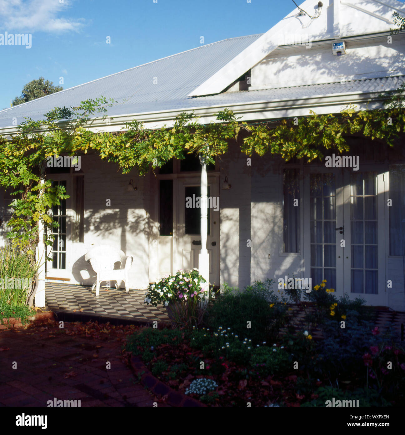FRONT ENTRANCE OF A FEDERATION STYLE SUBURBAN HOME IN SYDNEY, NSW ...