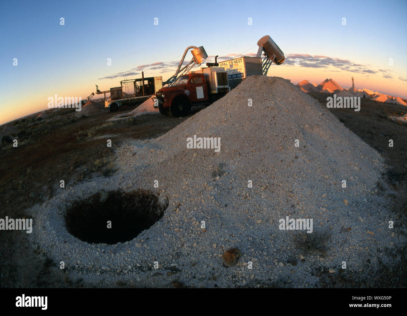 World of opal hi-res stock photography and images - Alamy