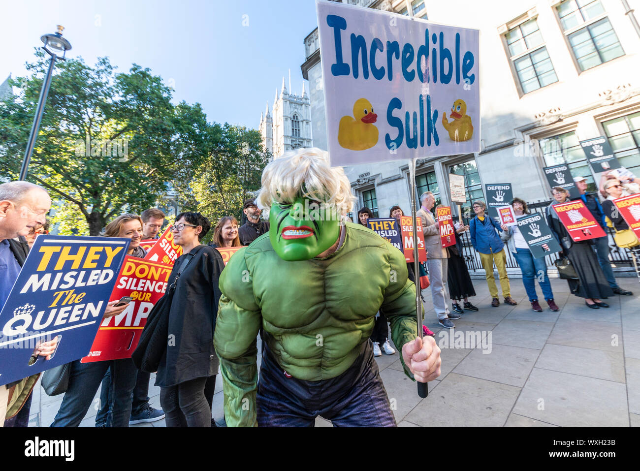 Hulk the hulk hi-res stock photography and images - Alamy