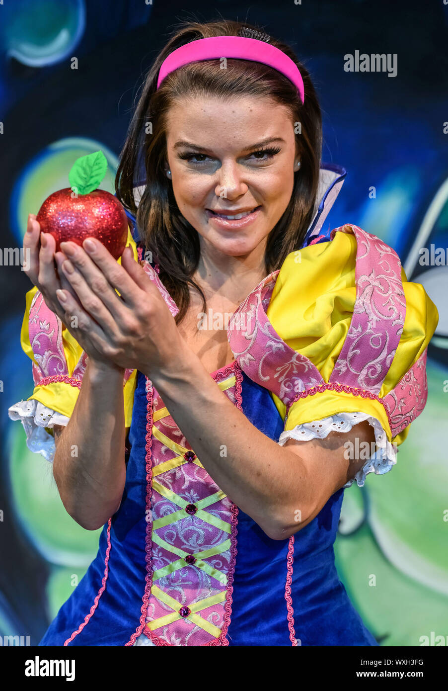 Faye Brookes as Snow White. Birmingham.UK.16 September 2019. The cast of the fairest Panto in ...