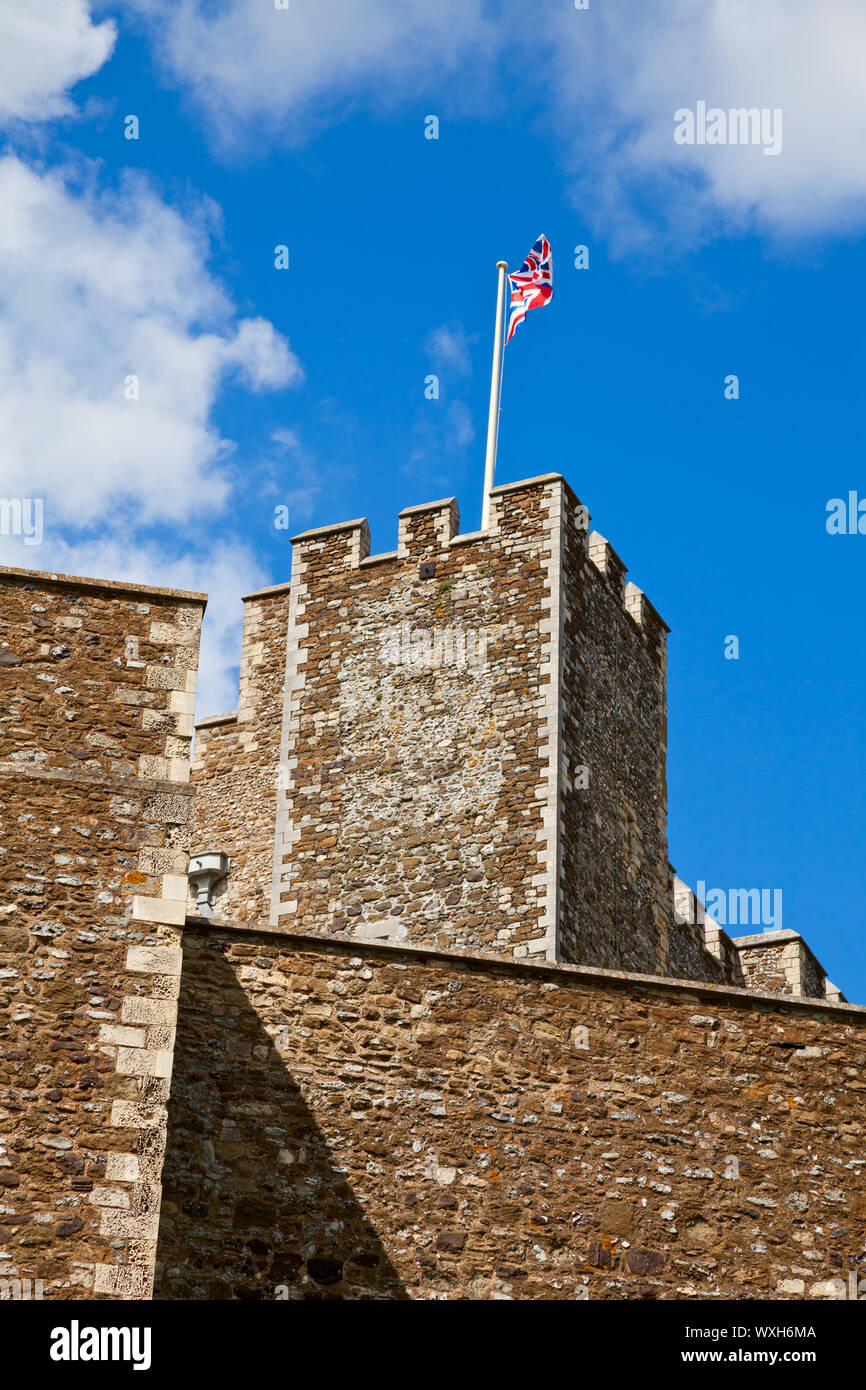 United Kingdom flag on the Medieval Dover Castle in England Stock Photo ...