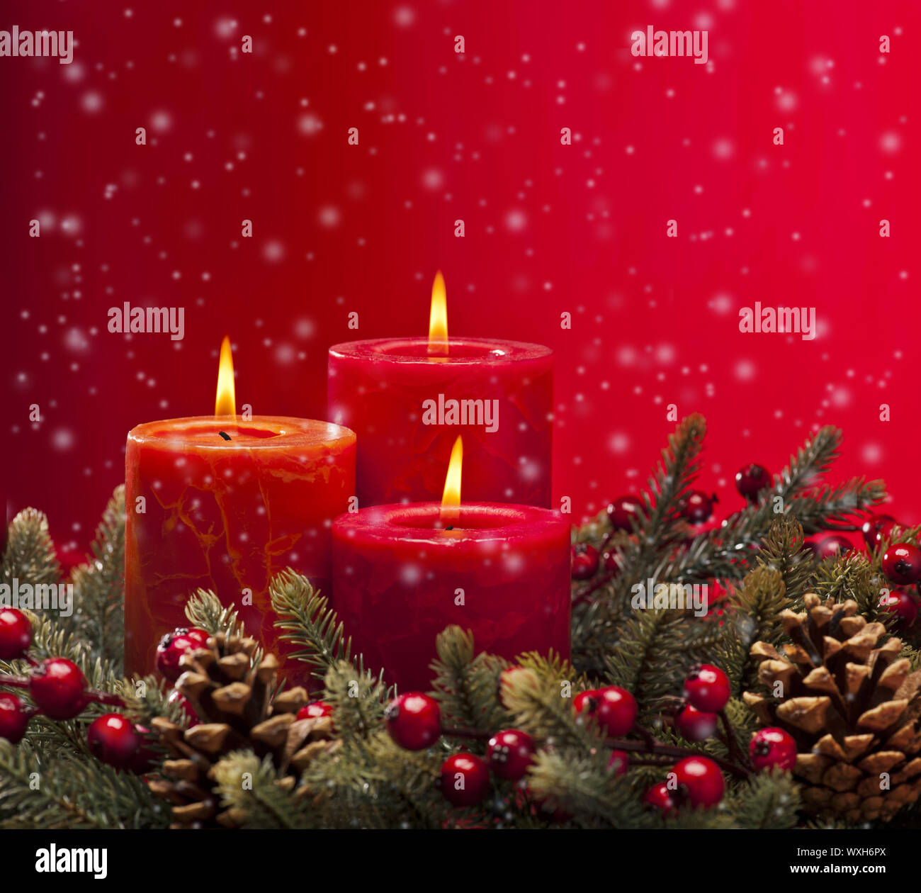 Red advent wreath with candles Stock Photo - Alamy