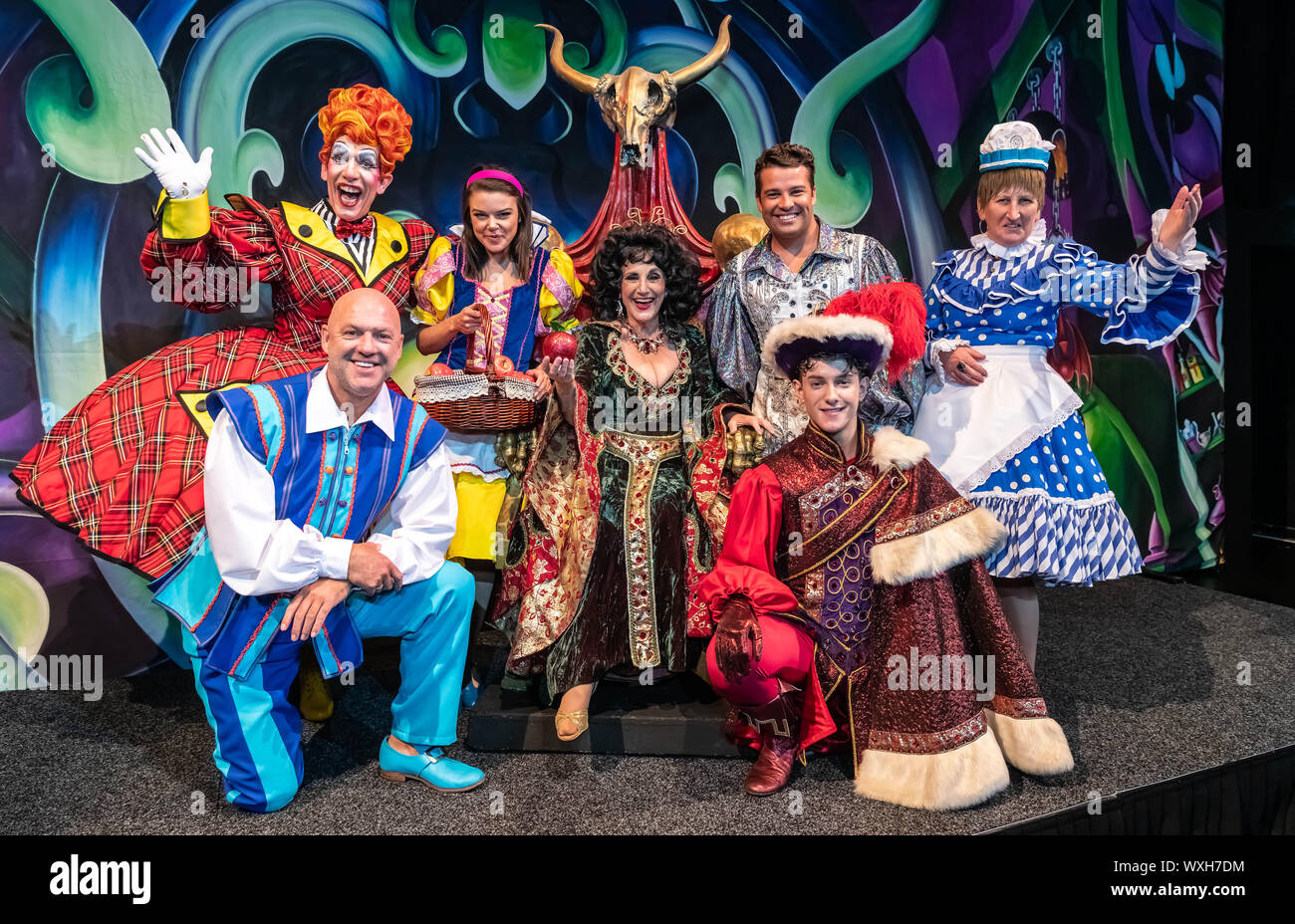 Snow White Seven Dwarfs Pantomime High Resolution Stock Photography and ...