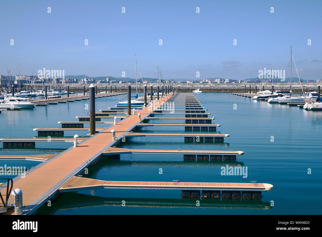 port of laredo in summer Stock Photo - Alamy