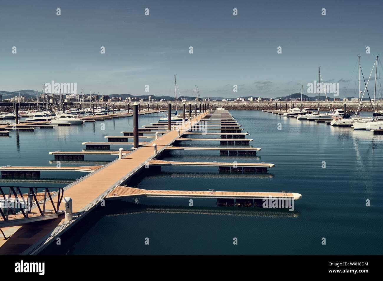 port of laredo in summer Stock Photo - Alamy